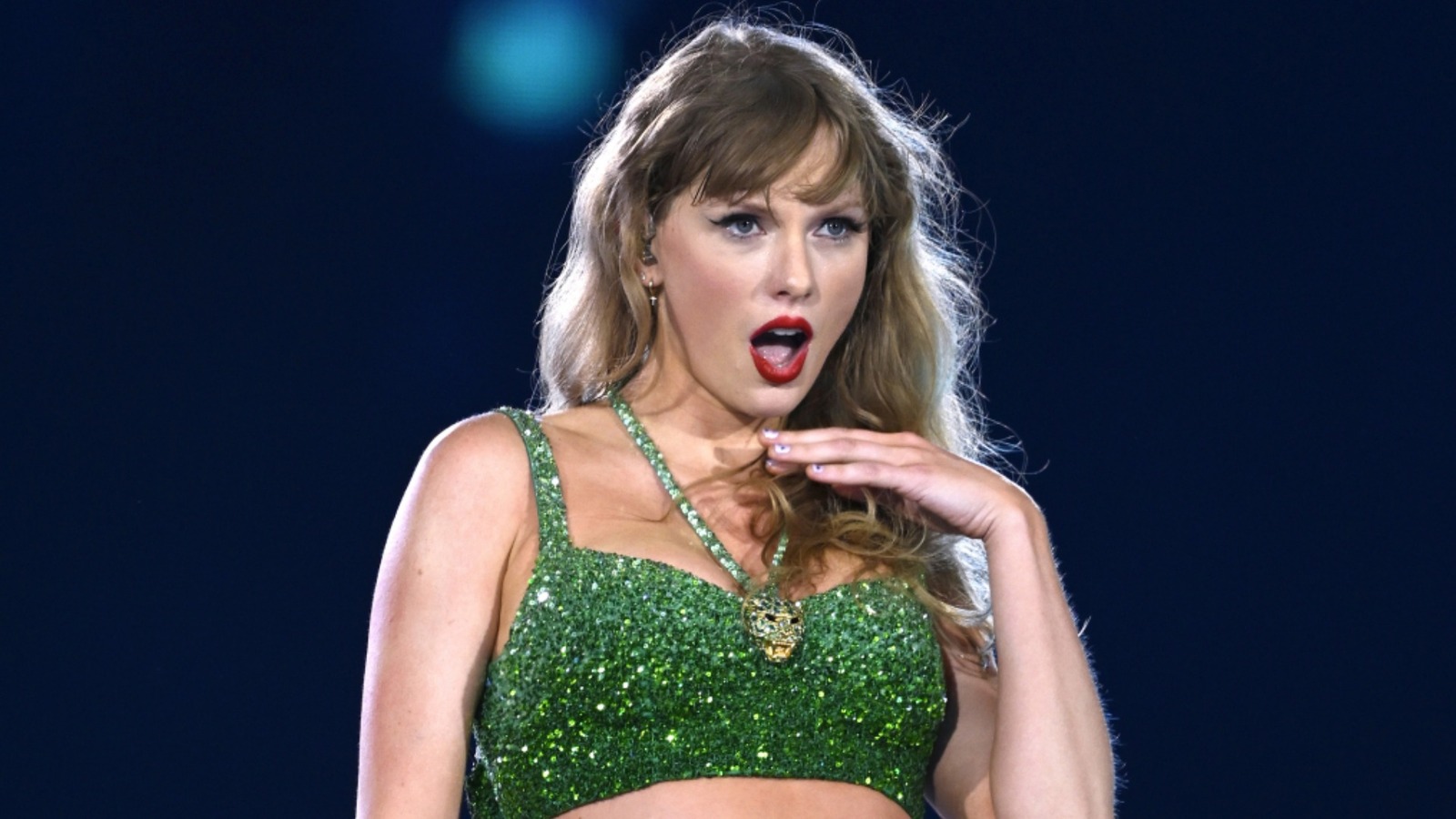 5 Taylor Swift Award Show Outfits That Totally Missed The Mark