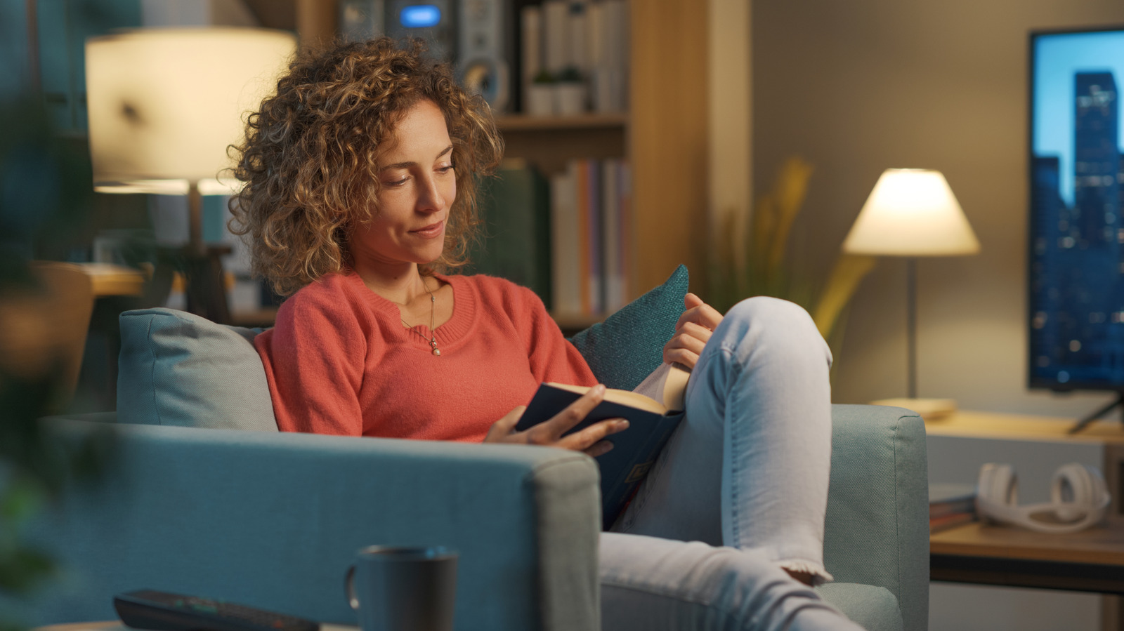 6 Oprah Book Club Picks That Give Swoon-Worthy Valentine's Vibes