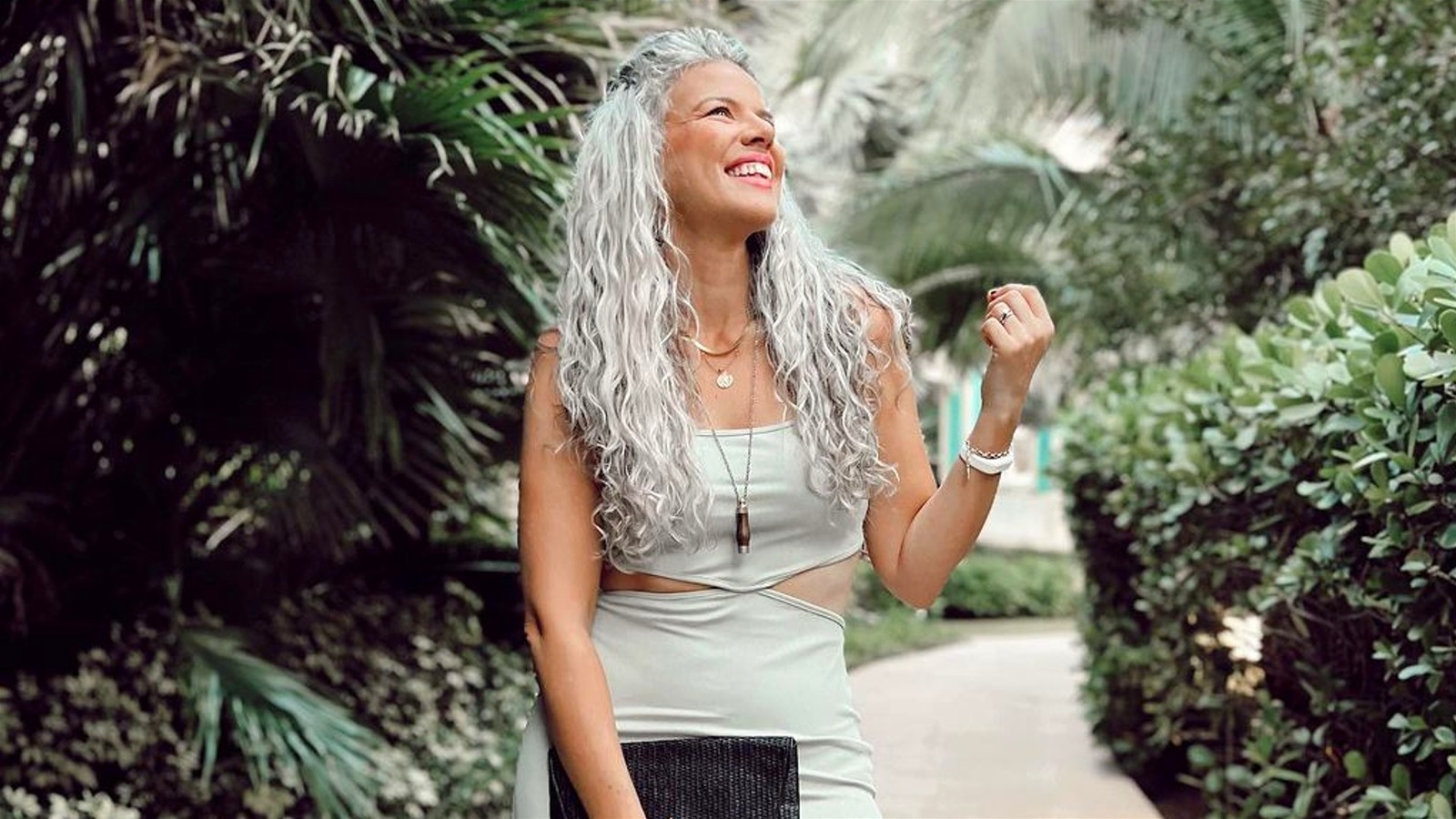 9 Tips For Rocking Your Gray Hair With Confidence