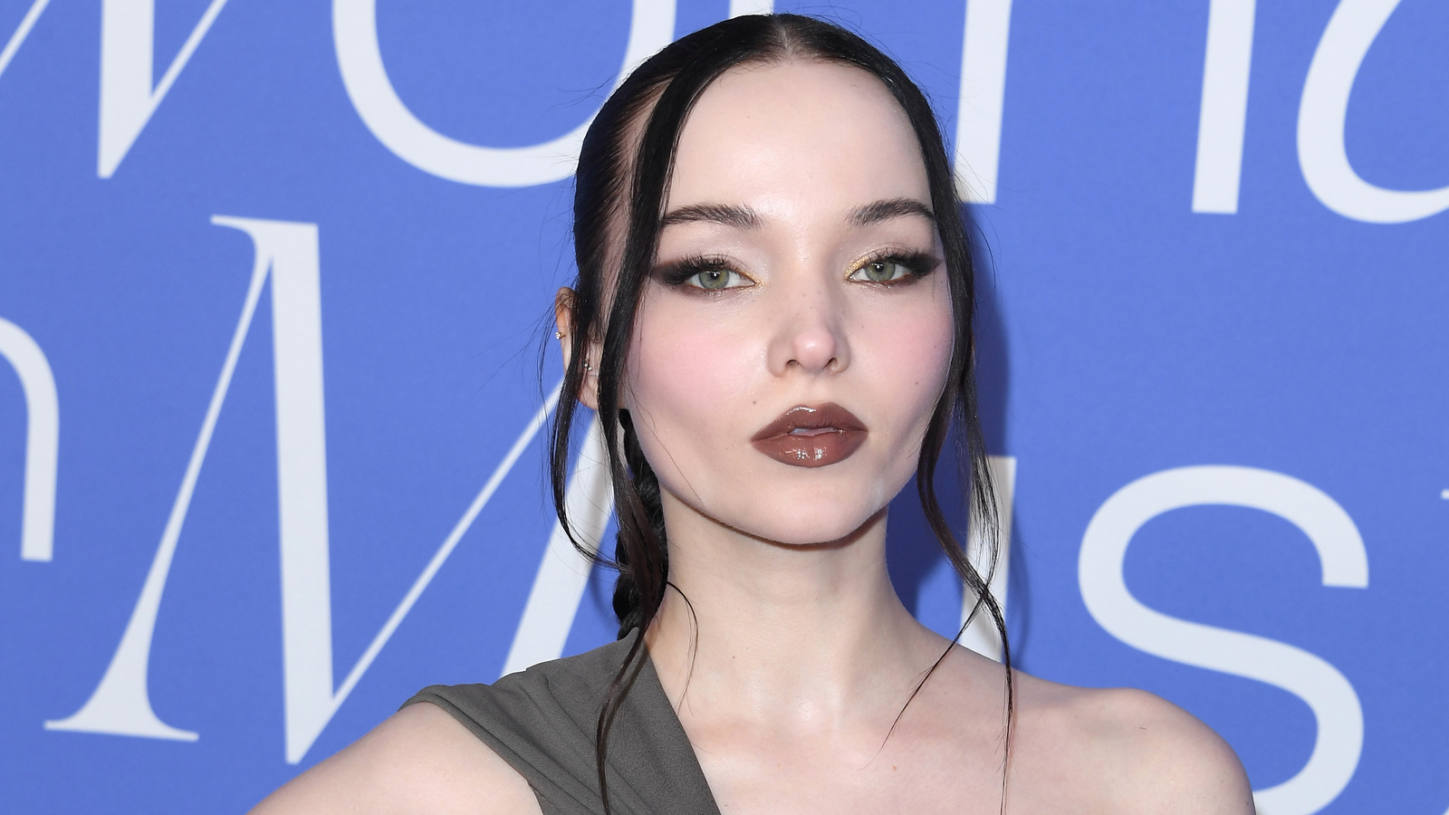 Achieve The Soft Goth Look With Dark And Moody Lips. (Who Said You Have To Wait For Fall?)