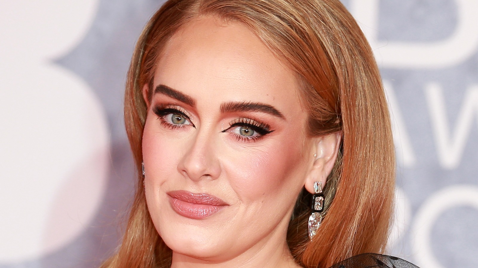 Adele's Favorite Perfume Is A Rich Scent Perfect For Winter