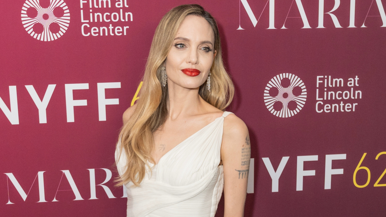 Angelina Jolie No Makeup 2024
