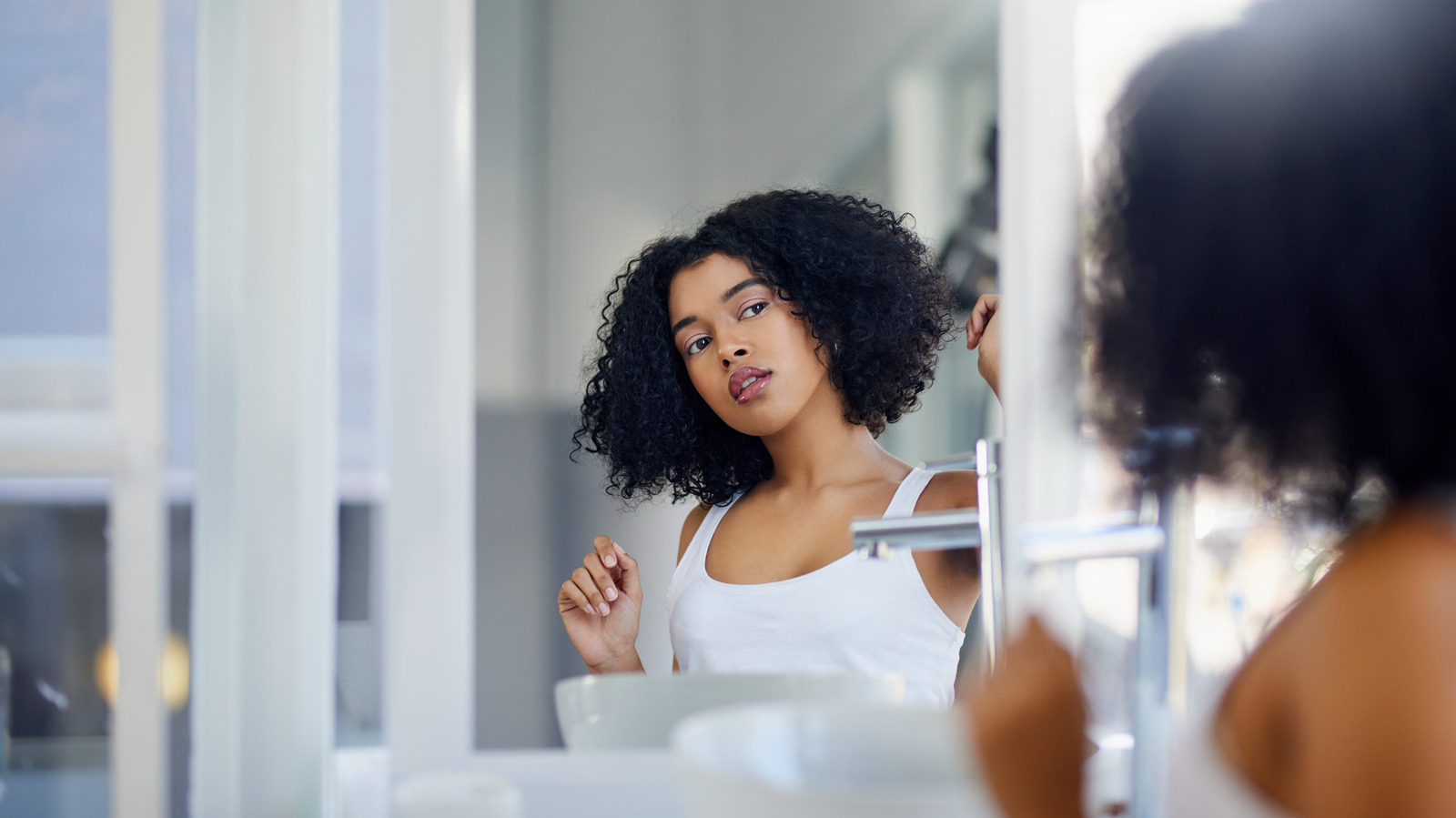 Can You Really Thicken Your Hair Naturally? Here's What To Know