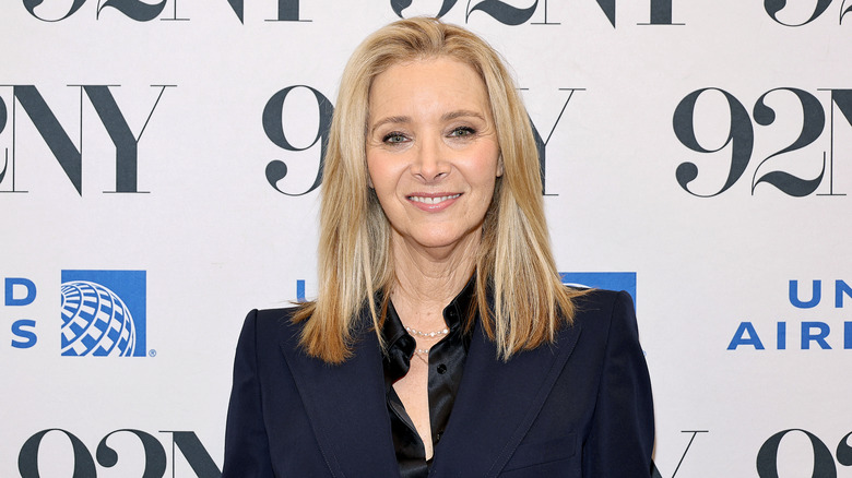 Friends Star Lisa Kudrow's Natural Hair Color Isn't The Blonde She's ...