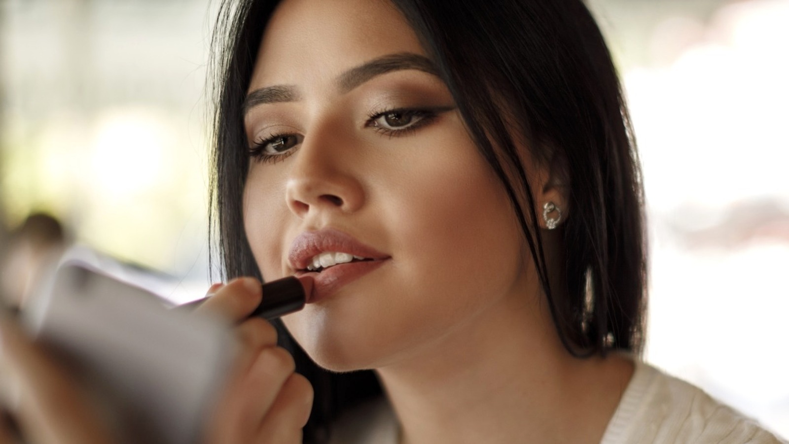 Great News For Everyone Over Dewy & Glossy Beauty Looks - Matte Is Back