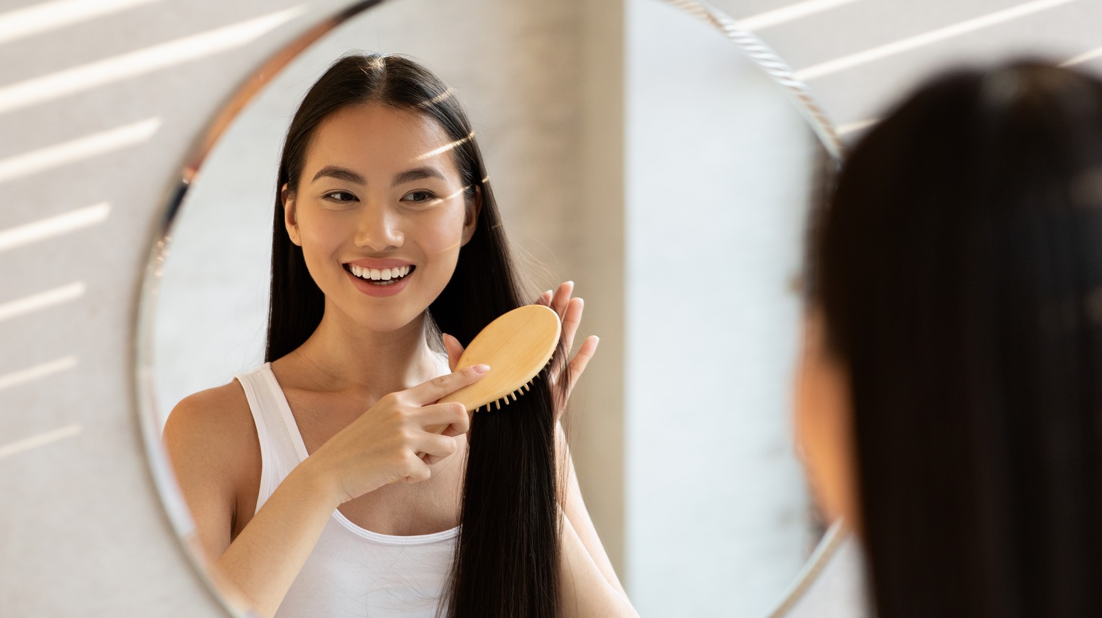 Here's What To Know About Folic Acid And Its Hair Care Benefits