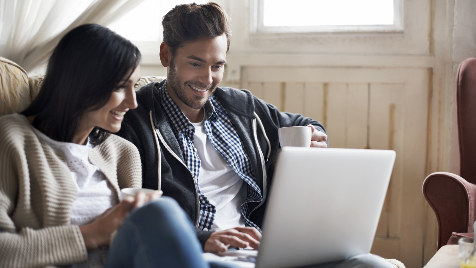 How To Capitalize On The Financial Benefits Of The DINK Lifestyle