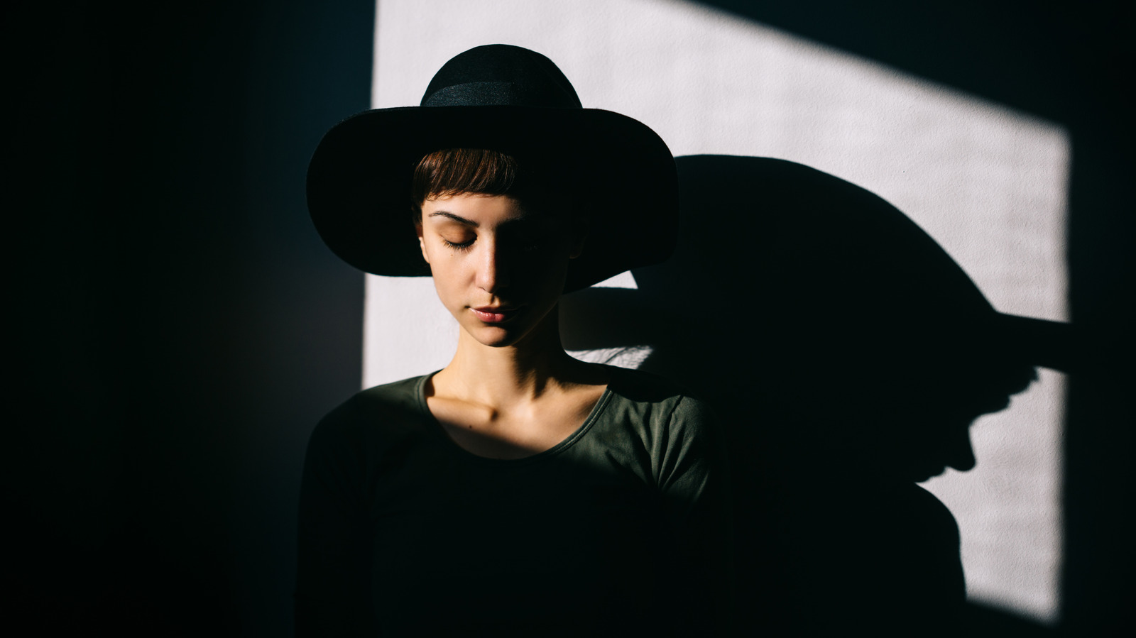 How To Use Shadow Work To Embrace Your Faults And Fully Come Into Your Own