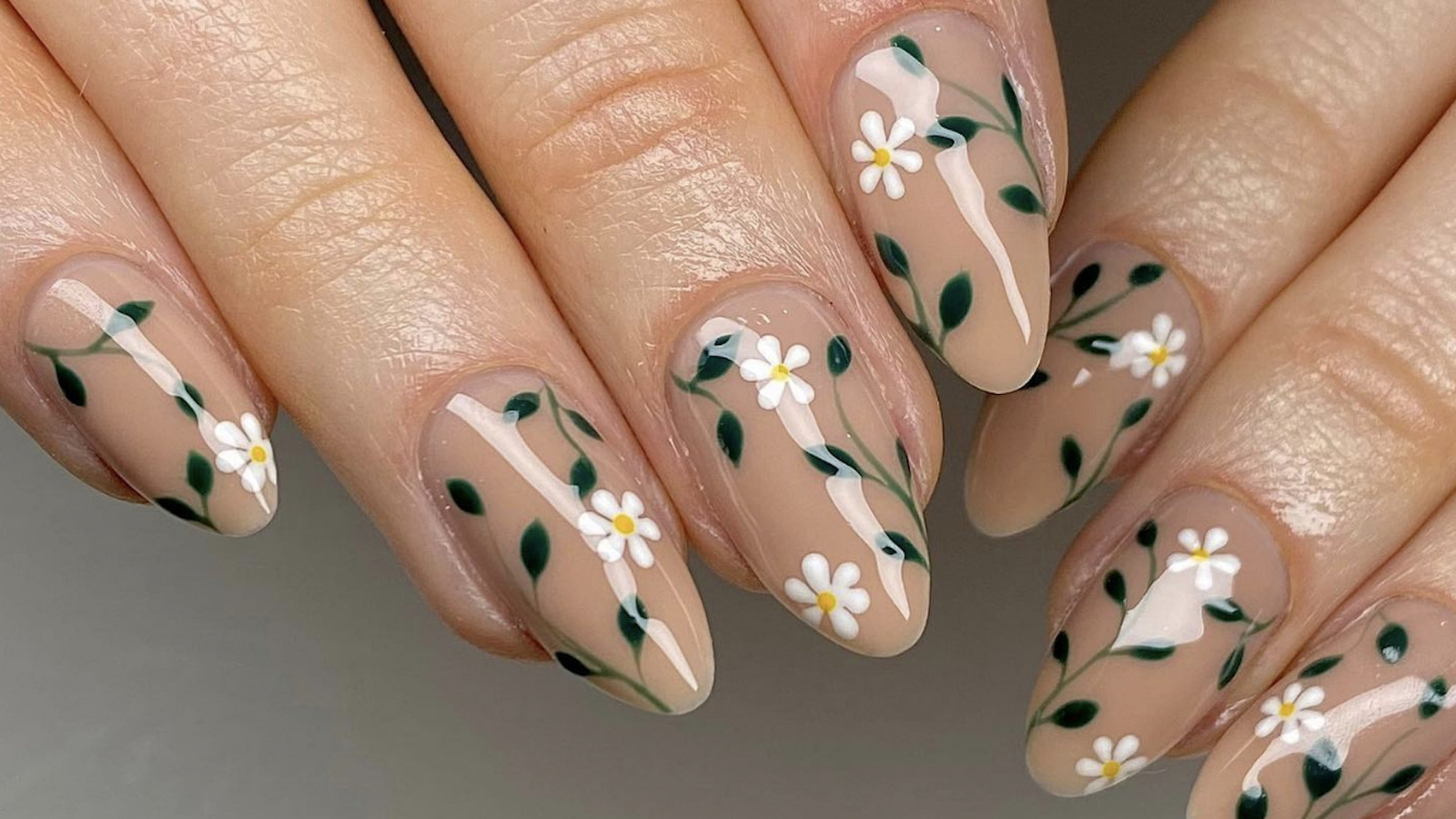 Jelly Floral Nails Are An Unexpected Twist On The Classic Spring ...