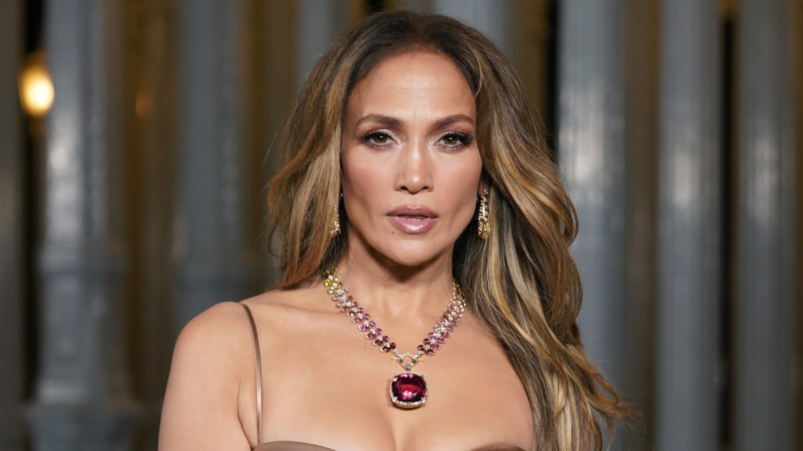 Jennifer Lopez's Sexiest Red Carpet Looks, Ranked