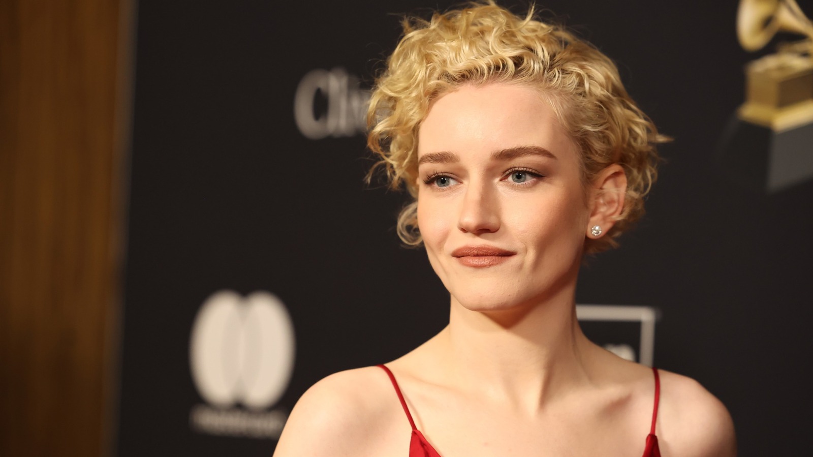 Julia Garner Has Had A Head-Turning Transformation
