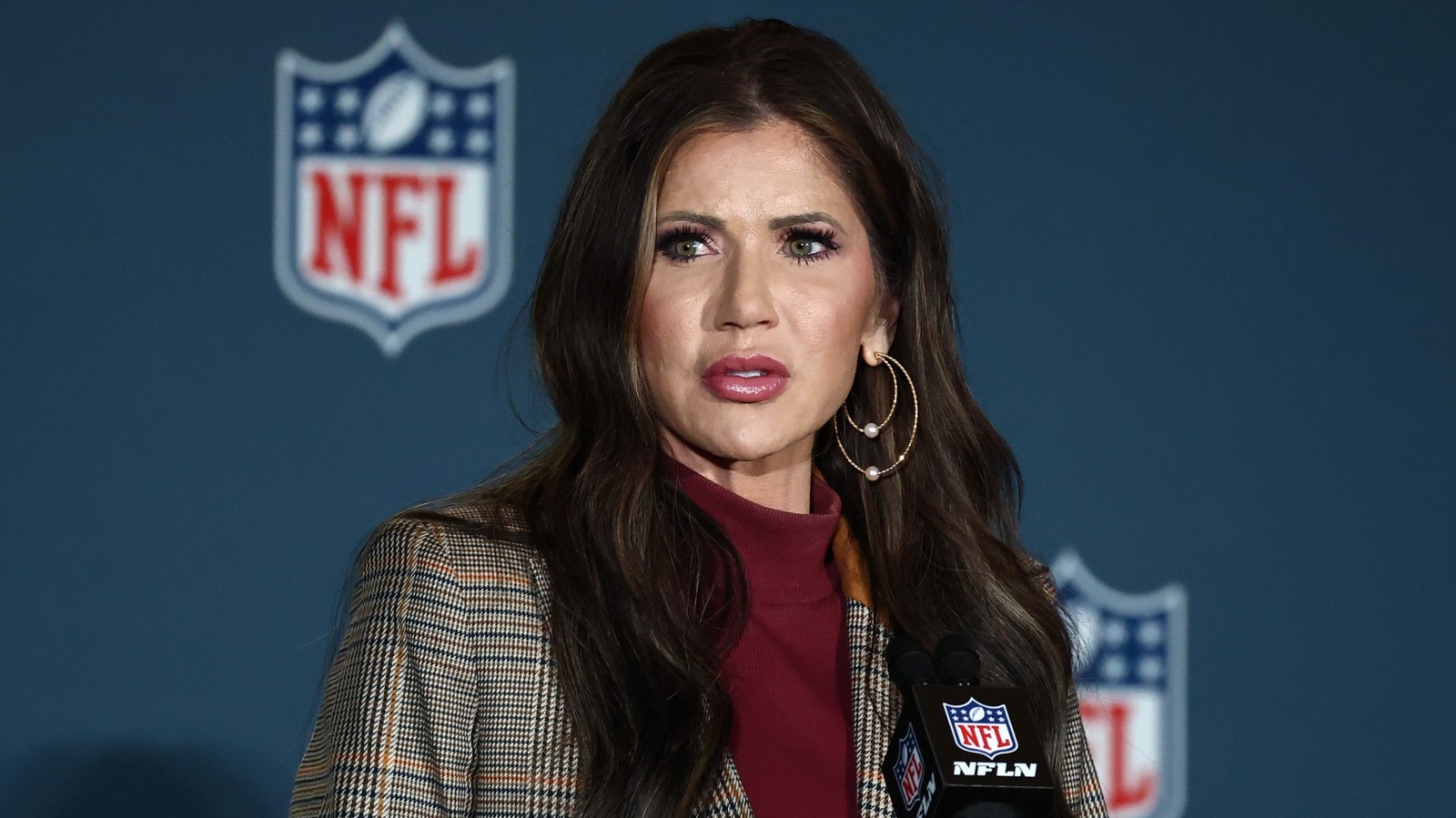 Kristi Noem Looks So Different Ditching Her Hair Extensions