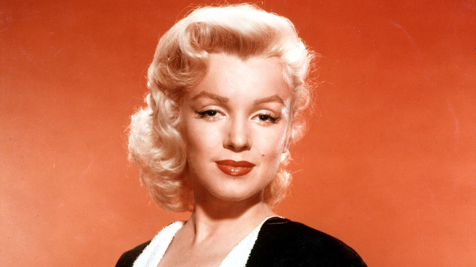 Marilyn Monroe's Expansive Personal Library Highlights Her Little-Known ...