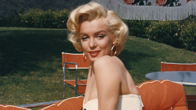 Marilyn Monroe's Expansive Personal Library Highlights Her Little-Known ...
