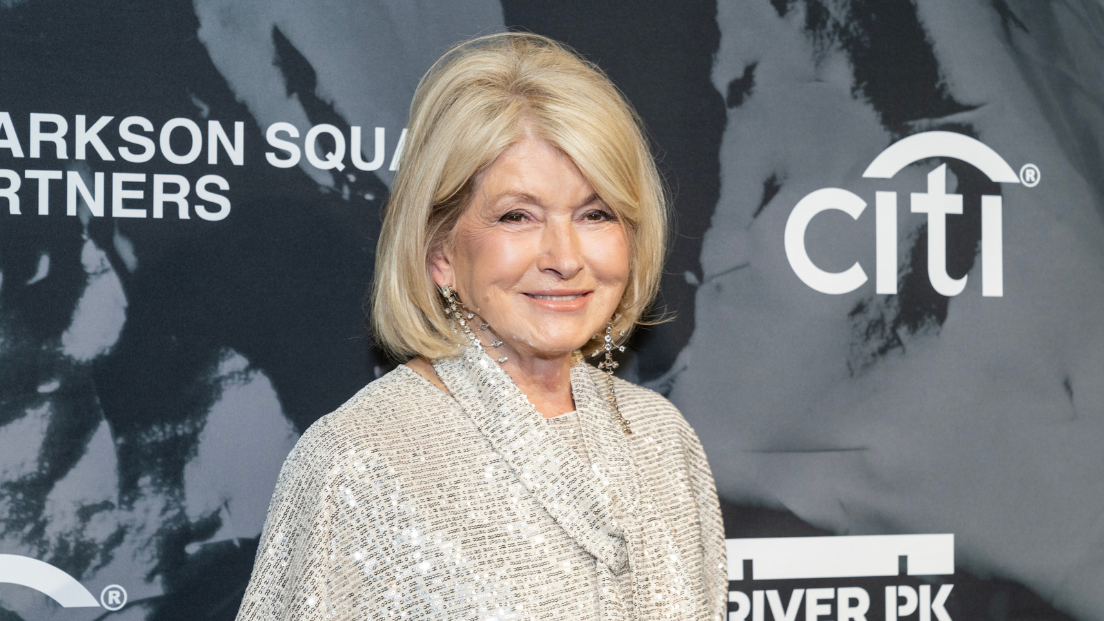 Martha Stewart Doesn't Need A Full Face Of Makeup To Look Incredible