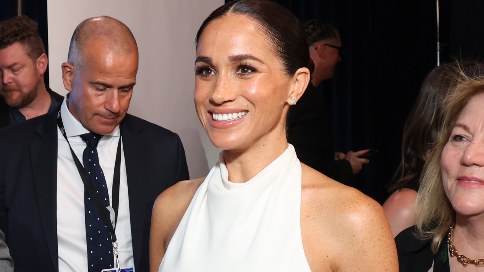 Meghan Markle Is Absolutely Stunning Going Makeup Free