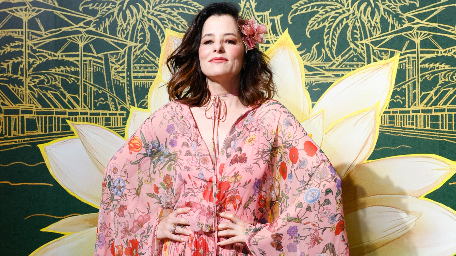 Parker Posey's Style Transformation Is Turning Heads