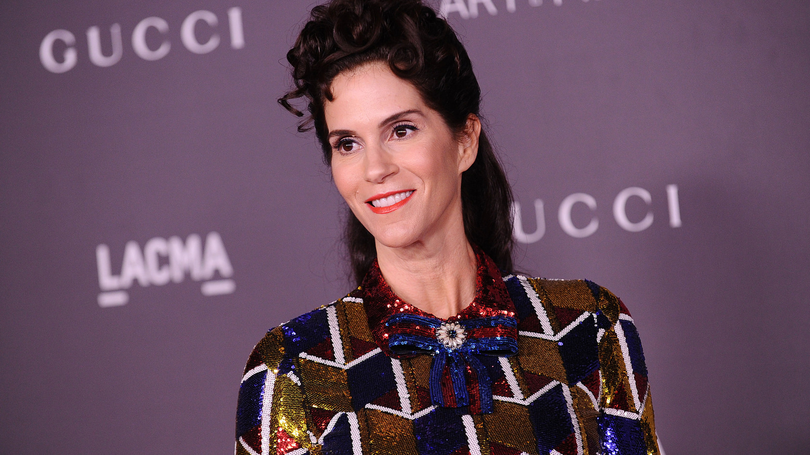 Side-By-Side Pics Prove Jami Gertz Is Aging Like Fine Wine