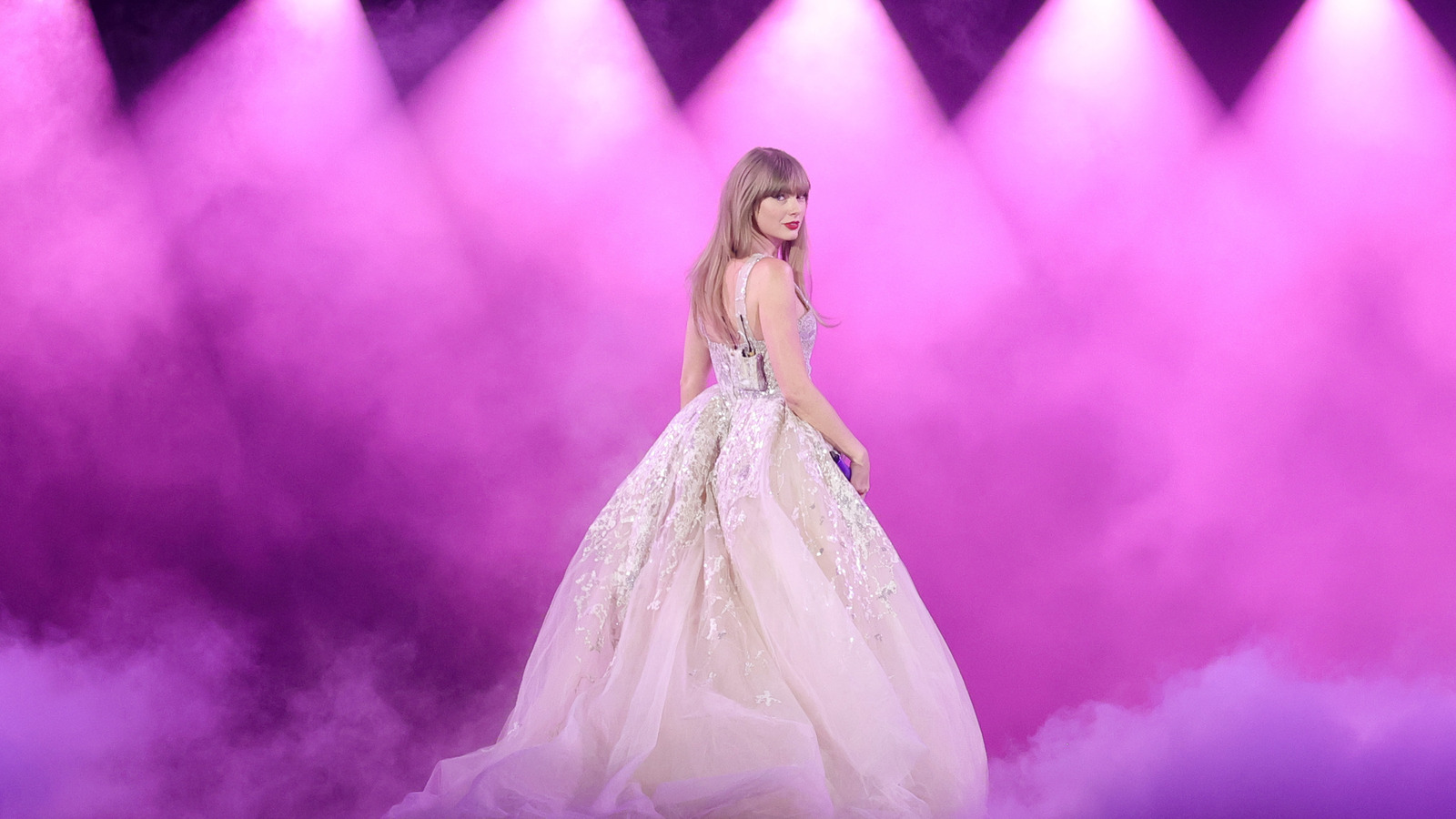 Better Than Revenge Taylor Swift Lyrics Better Than Revenge Taylor Swift Lyrics