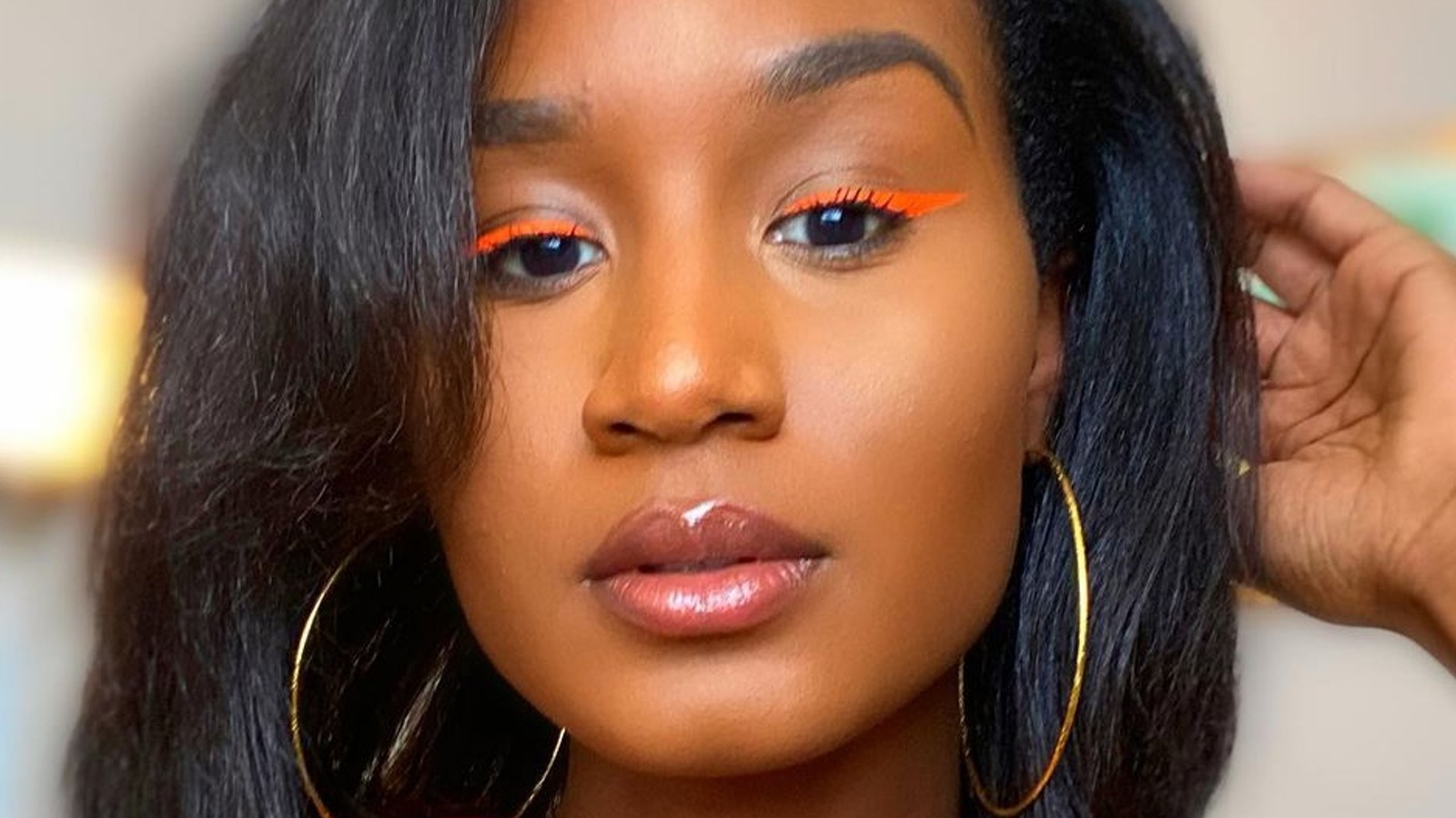 The Colorblock Cat-Eye Is The Boldest Makeup Trend On Runways Right Now