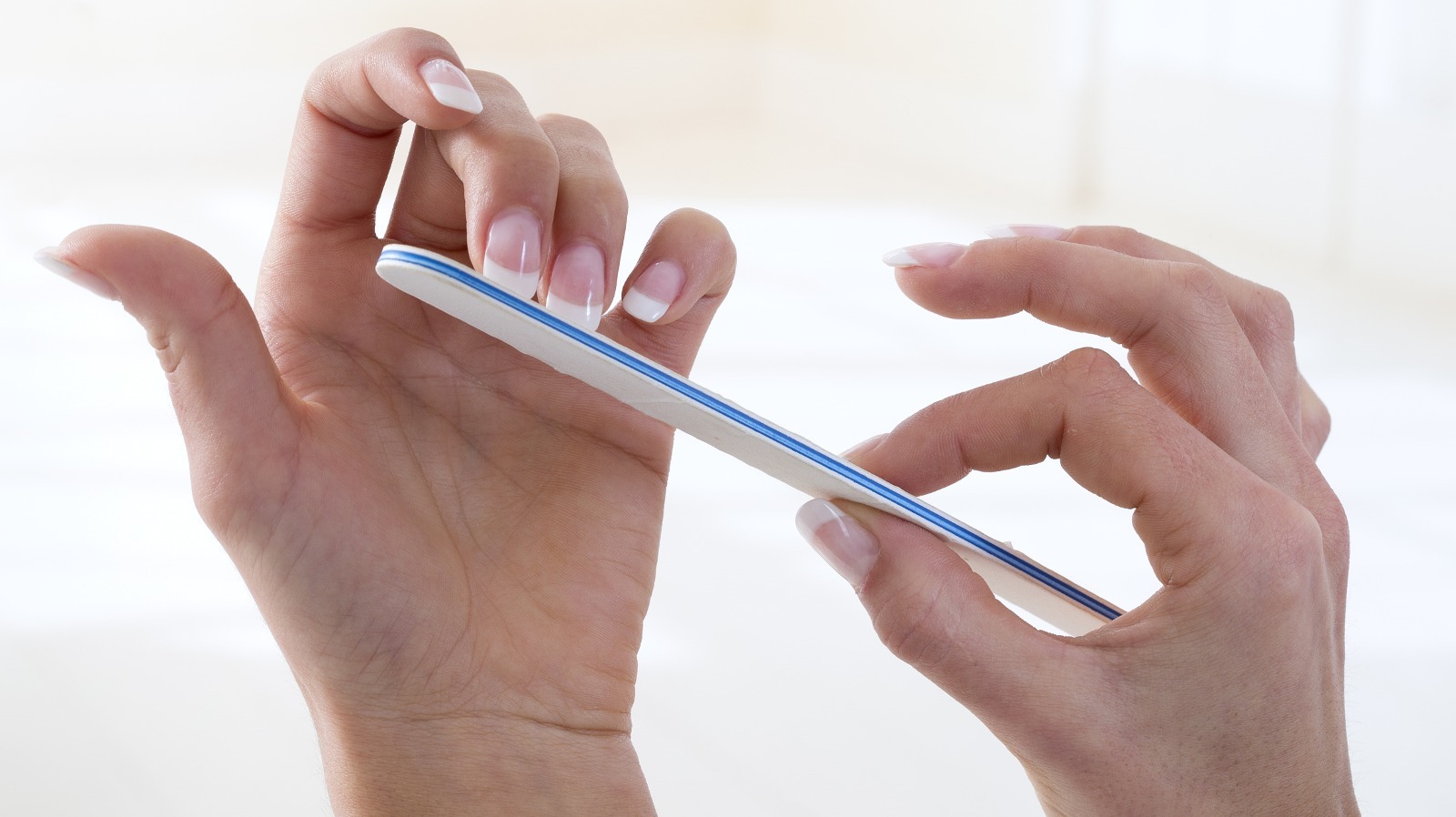 The Ins And Outs Of Press-On Nails For Beginners (Because Your Budget ...