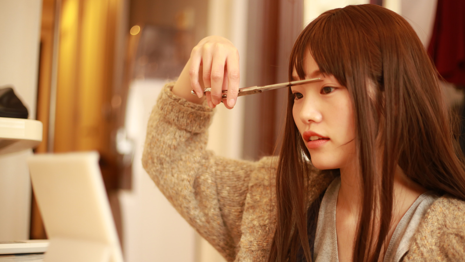 Emily Abeles - Journalist Profile - Intelligent Relations