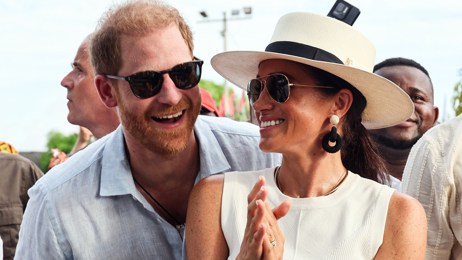 Weird Things About Meghan Markle & Prince Harry's Relationship We Can't Ignore