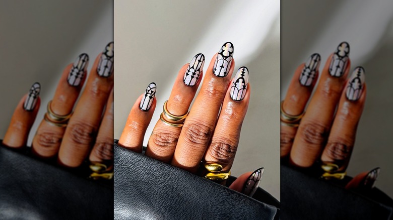 Wuthering Heights-Inspired Nails As Gothic & Gorgeous As The Classic Novel